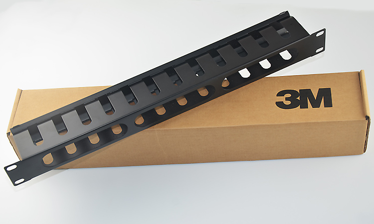 Patch panel24 port cat5e 3M ,hot selling utp 3M patch panel